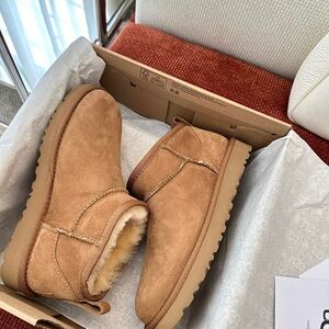 UGG | Shoes | Ugg Classic Ultra Mini Boots | Poshmark